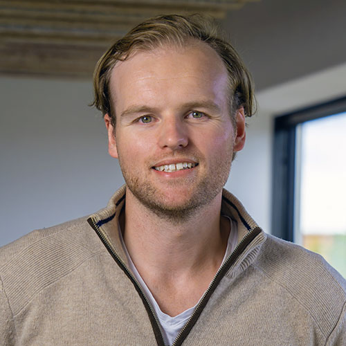 Timo van Zagten - Viisi Expats